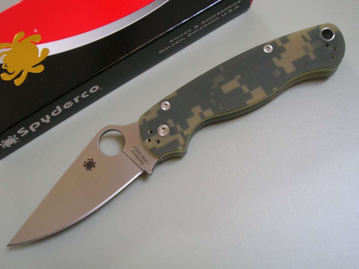 Spyderco Paramilitary 2 camo | knives-n-tools EN